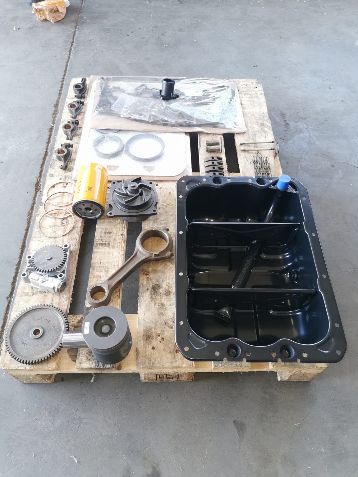 JCB Engine Parts - CS Morritt cc